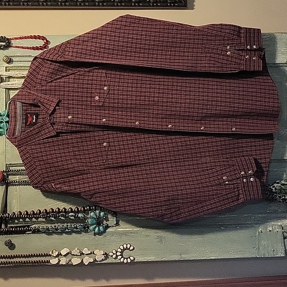Wrangler | Shirts | Wrangler Relentless Shirt Starched | Poshmark